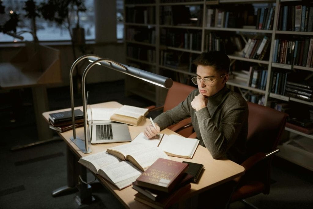 How To Write A Thesis Introduction With Examples