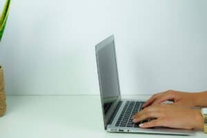 Cara Mengutip Situs Web dalam APA, MLA, dan Chicago