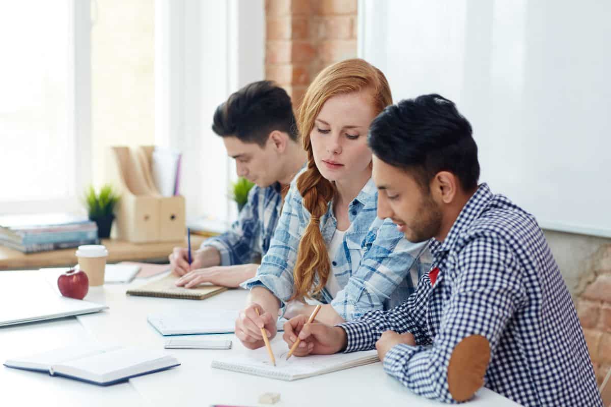 Parallel Sentence Structure: Guide with Examples