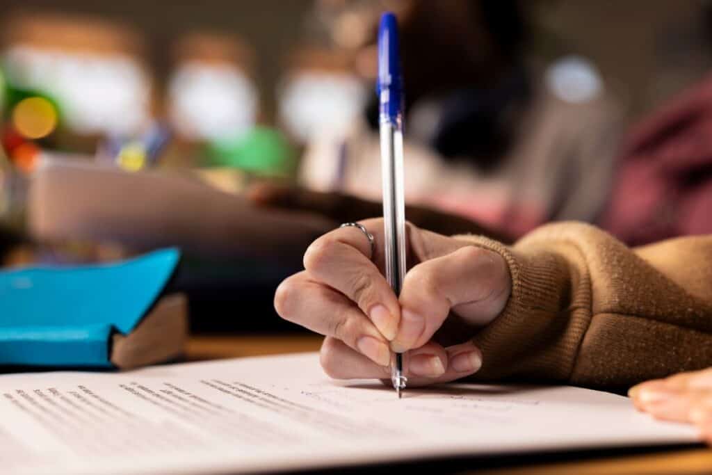 Structure du corps du paragraphe : Formule, exemples, règles