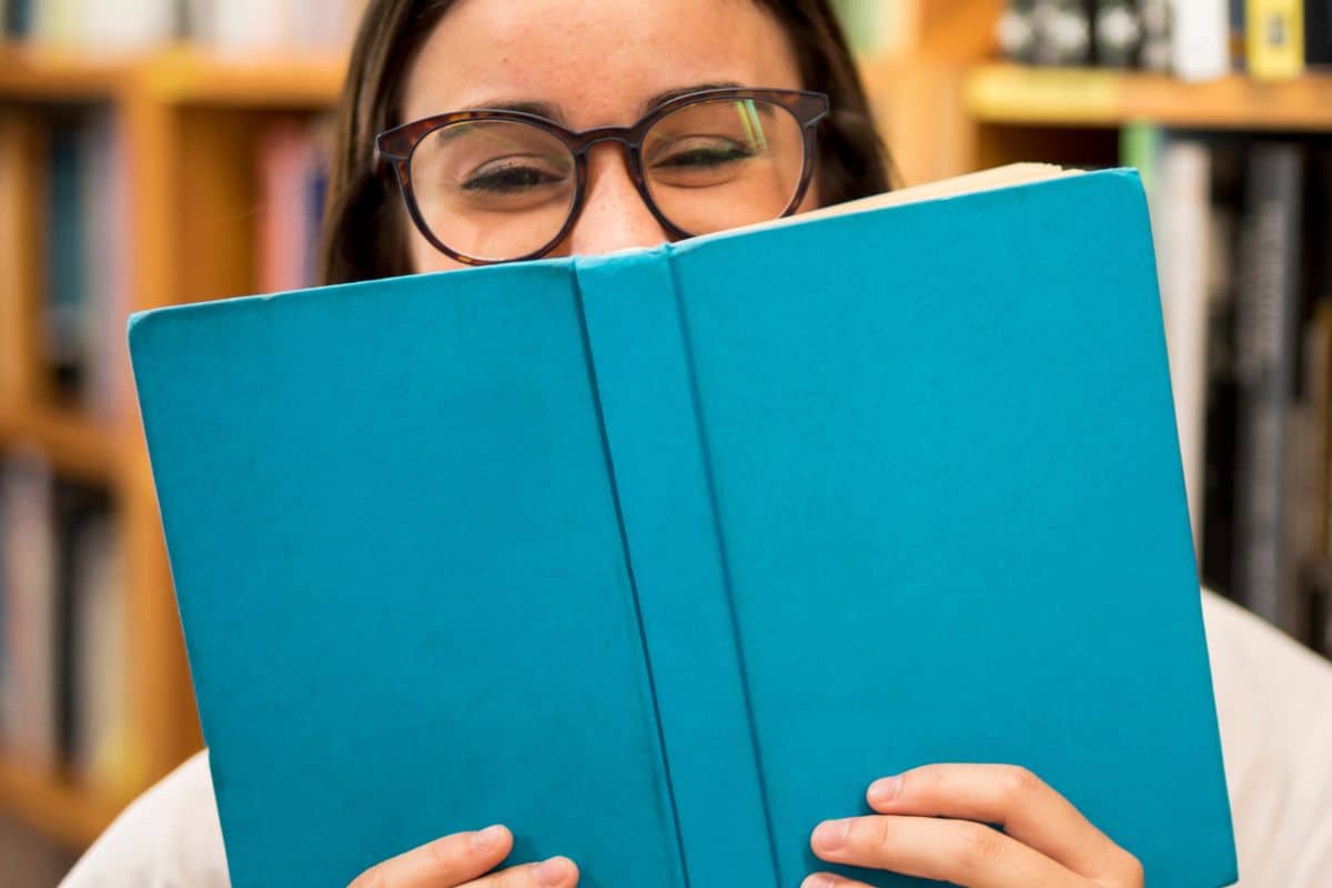 Qu'est-ce qu'un adage ? Définition et exemples clairs