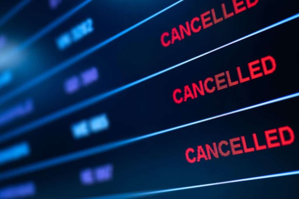 Como usar cancelado vs. cancelado na escrita